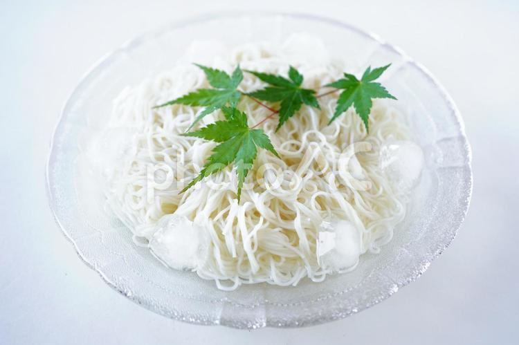 そうめん - No: 2450786｜写真素材なら「写真AC」無料（フリー）ダウンロードOK