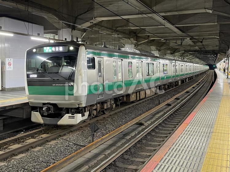 赤羽駅 E233系128編成 - No: 32837363｜写真素材なら「写真AC」無料（フリー）ダウンロードOK