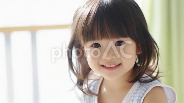 カメラ目線の歯を見せ笑う日本人の女の子 No 27210208|写真素材なら「写真ac」無料(フリー)ダウンロードok