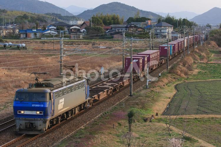 JR貨物 EF200形電気機関車 - No: 31832610｜写真素材なら「写真AC」無料（フリー）ダウンロードOK